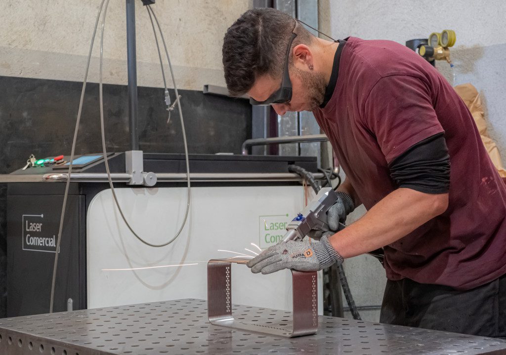 Sobre R&G Metal Shaping • R&G Metal Shaping
